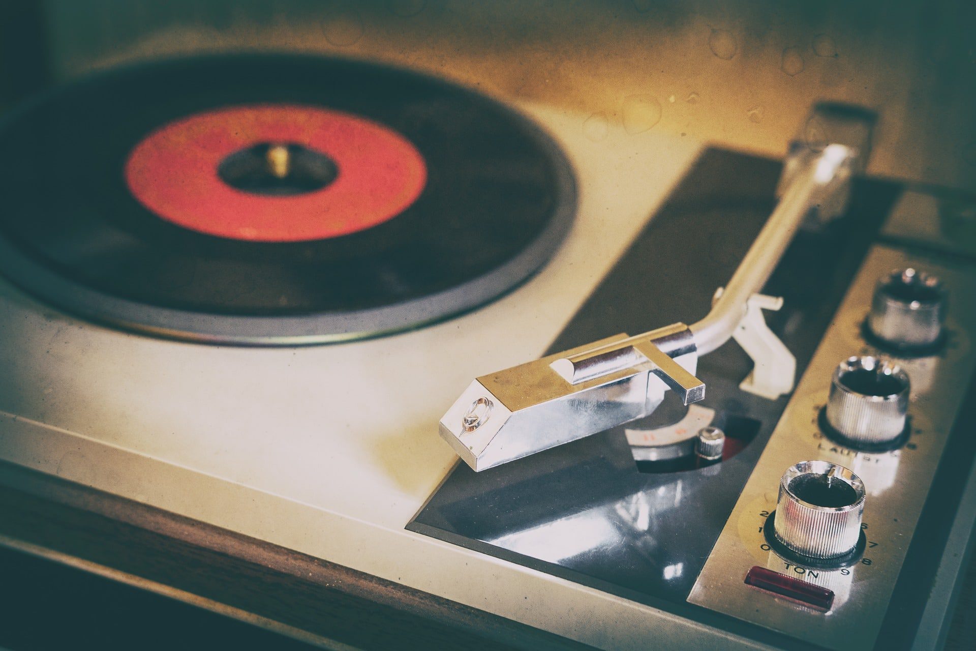 Les meilleures platines vinyles sélectionnées par Le Conseil Malin